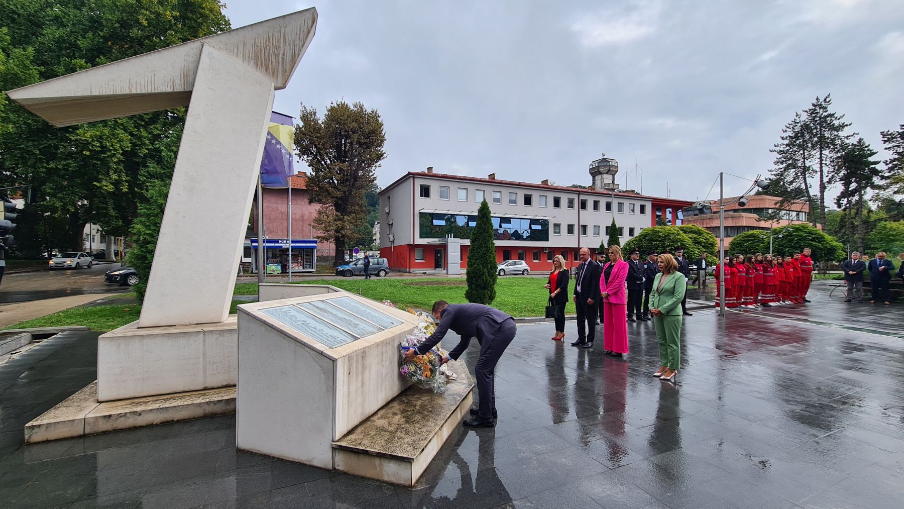 Premijer Halilagić prisustvovao obilježavanju Dana Grada Lukavca ...