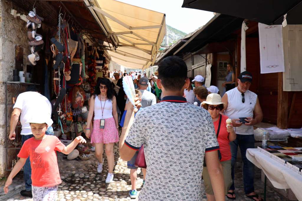 Danas prvi dan ljeta, u Mostaru prvi ovogodišnji toplinski udar | RTVTK ...