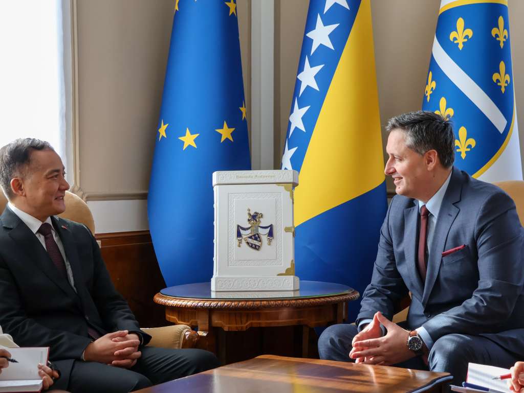 Bećirović – Ji Ping: NR Kina poštuje nezavisnost, teritorijalni ...