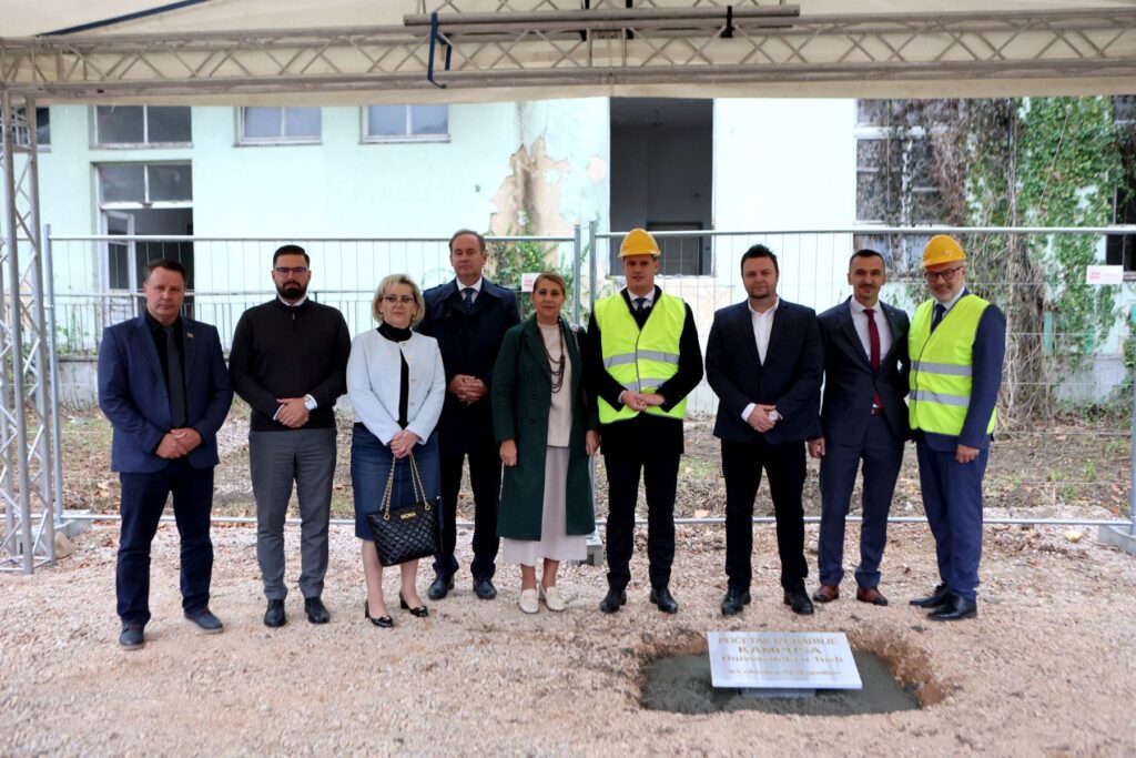 Postavljen kamen temeljac za gradnju kampusa Univerziteta u Tuzli (FOTO/VIDEO) | RTVTK ...